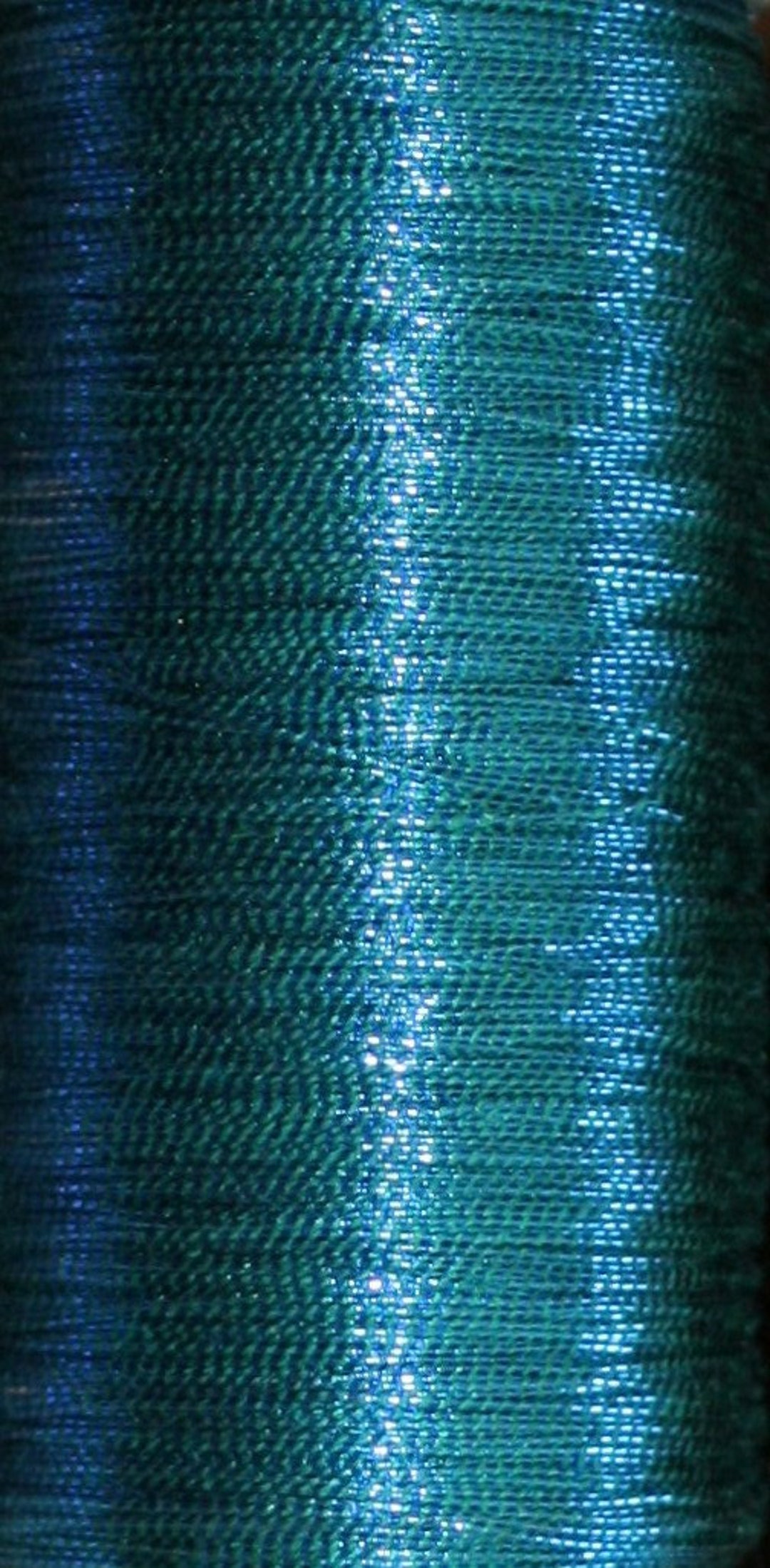 Goldwork 371 Thread - Ocean Opal - Benton & Johnson Passing/couching ...