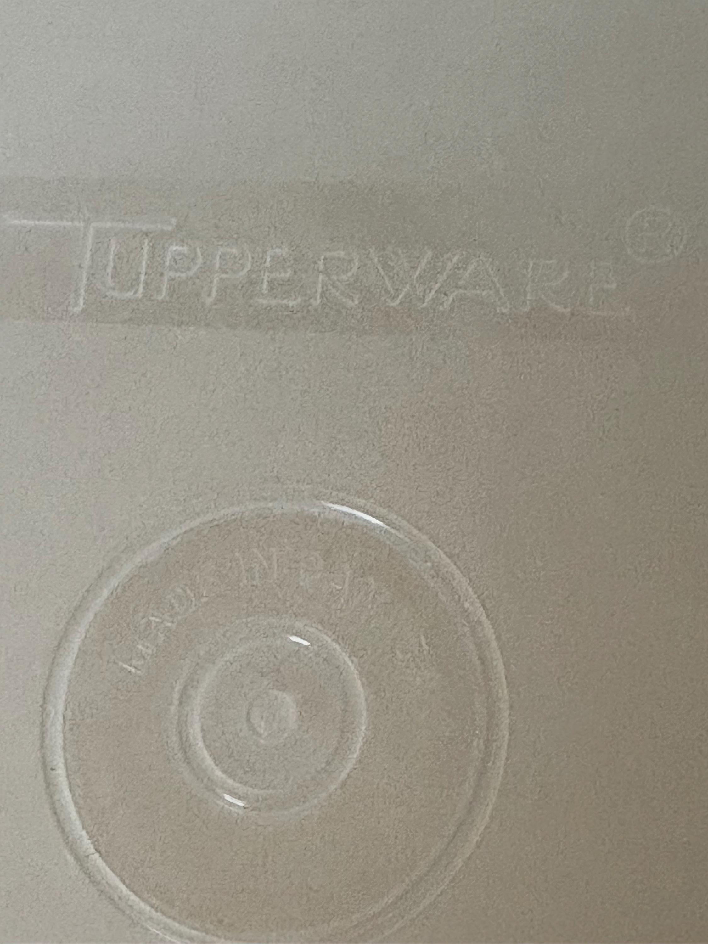 Tupperware Square Round Freezer Containers 24 Oz #312 Set of 4 With ...