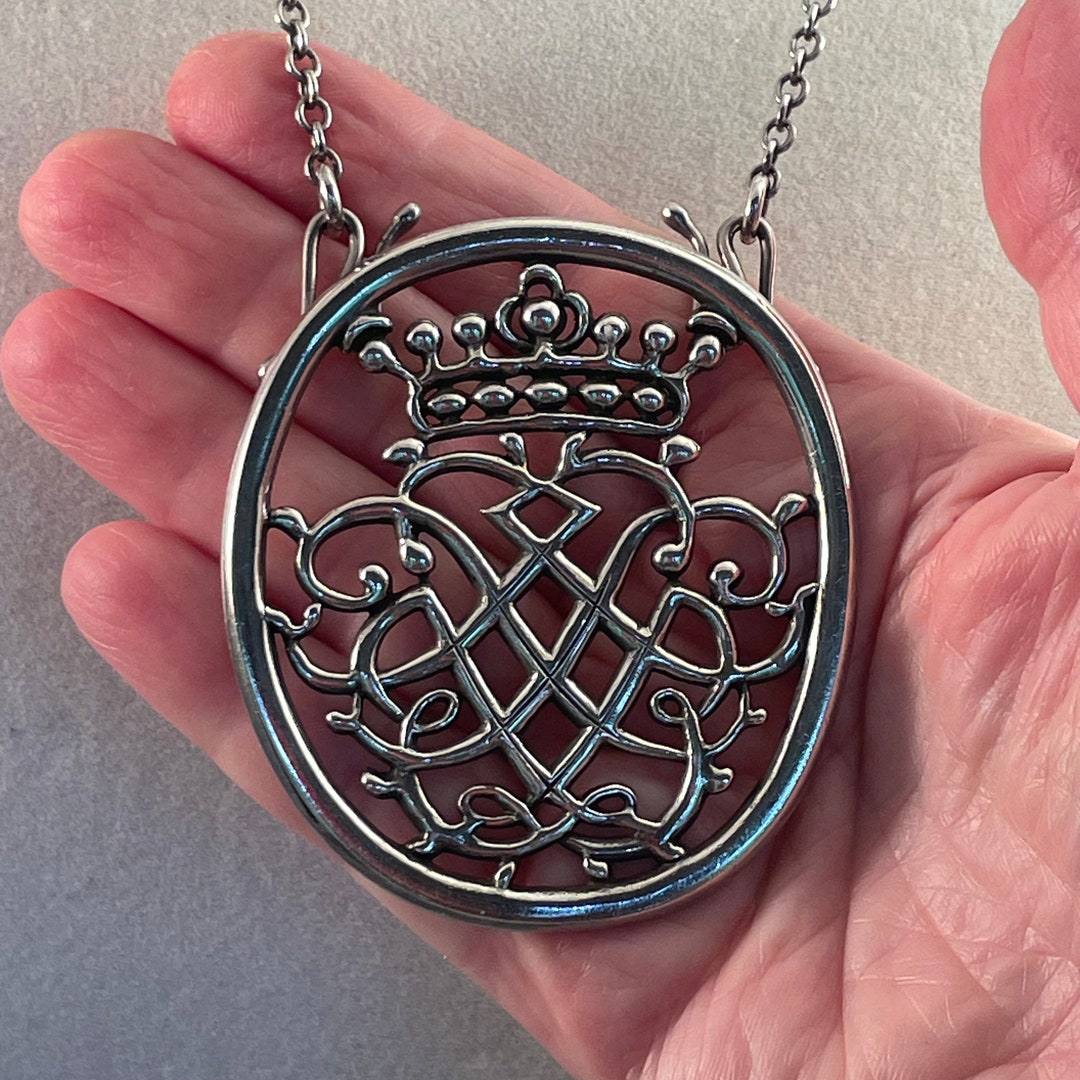 WAS 238, NOW 178!! Large British Sterling Crest on Sterling Chain - Etsy