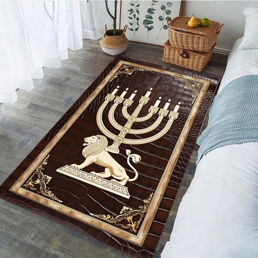 Lion of Judah Prayer Rug, Menorah Carpet, Jewish Gift - Etsy UK