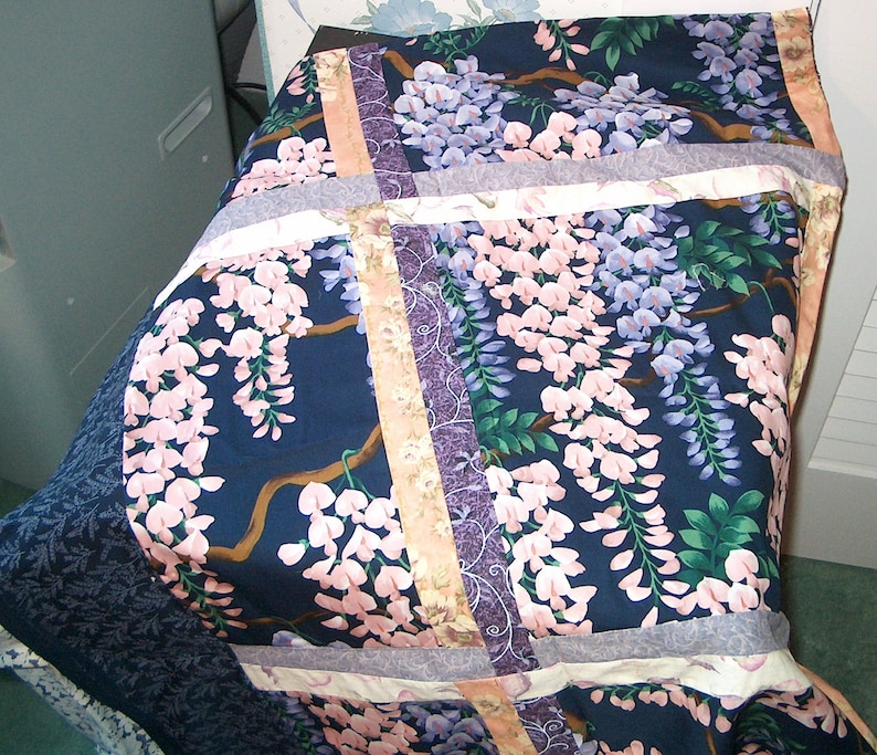 Purple Wisteria Twin Quilt - Etsy