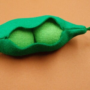 Pea Paw'd - Cat Nip Pea Pod Toy - Etsy
