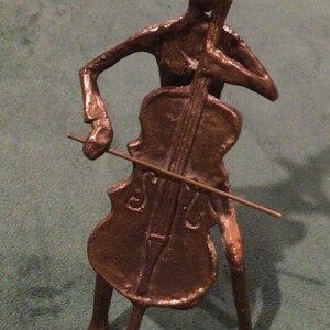 Vintage Metal Seated Female Cellist. Stands 8 Tall. - Etsy