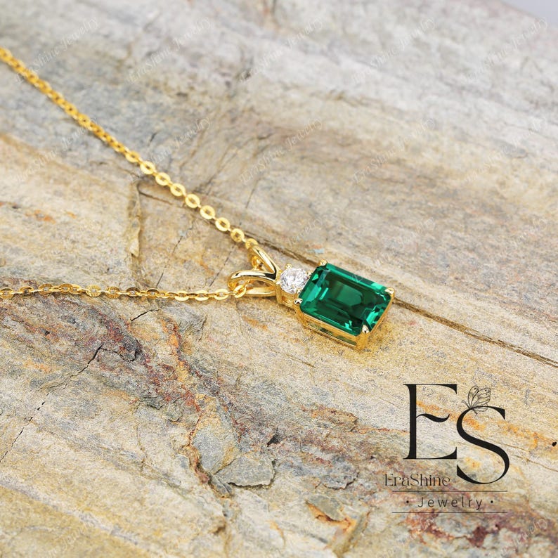 2.0CT Emerald Cut Lab Created Emerald Pendant Necklace for Women Mayc ...