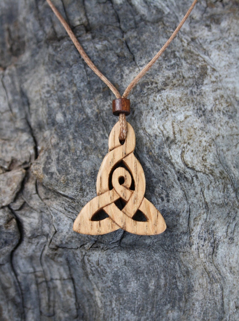 Irish Oak Celtic Motherhood Knot Necklace Hand Carved Mother - Etsy