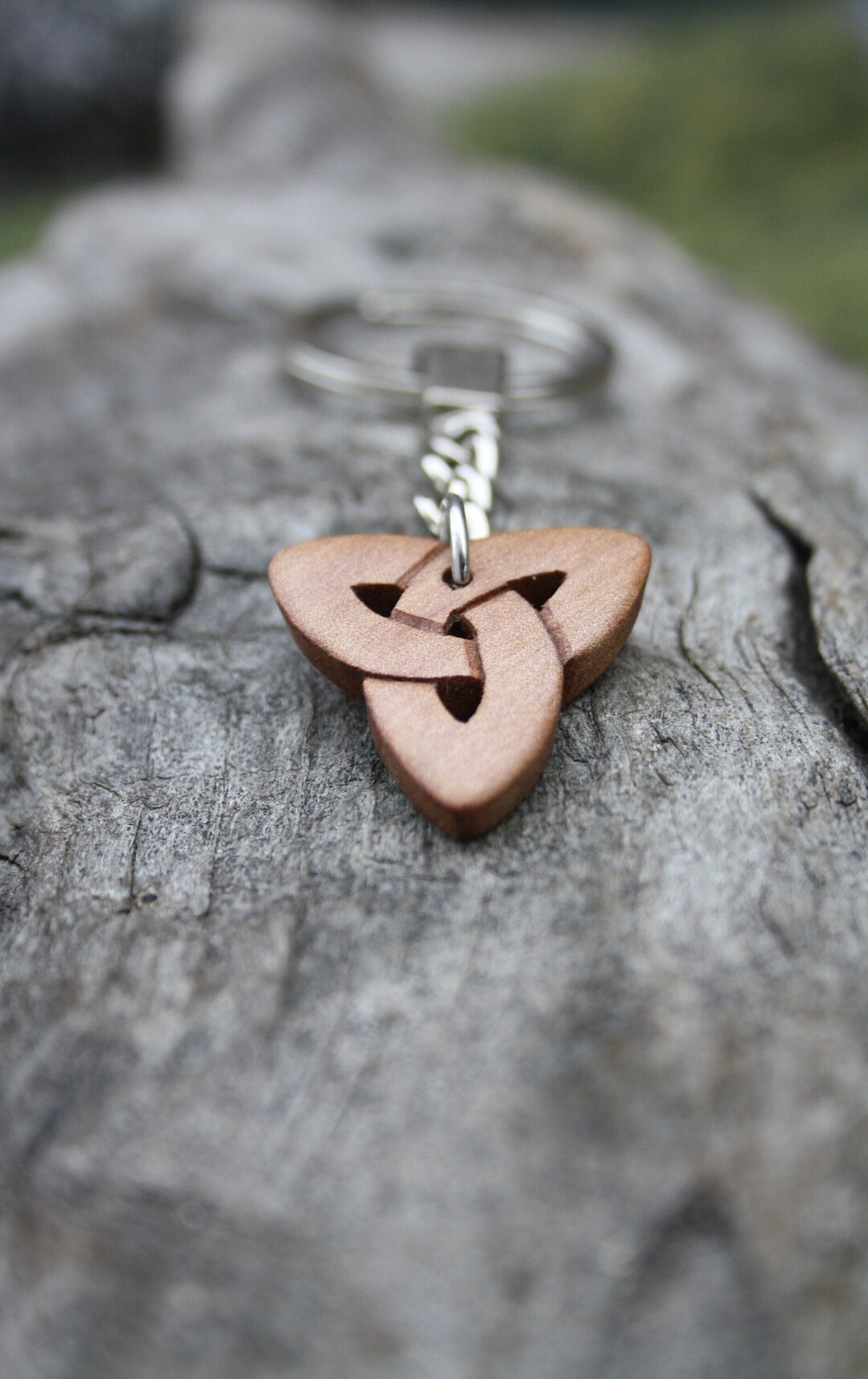Willow Wood Trinity Keychain, Celtic Knot Keyring, Handcarved Triquetra ...