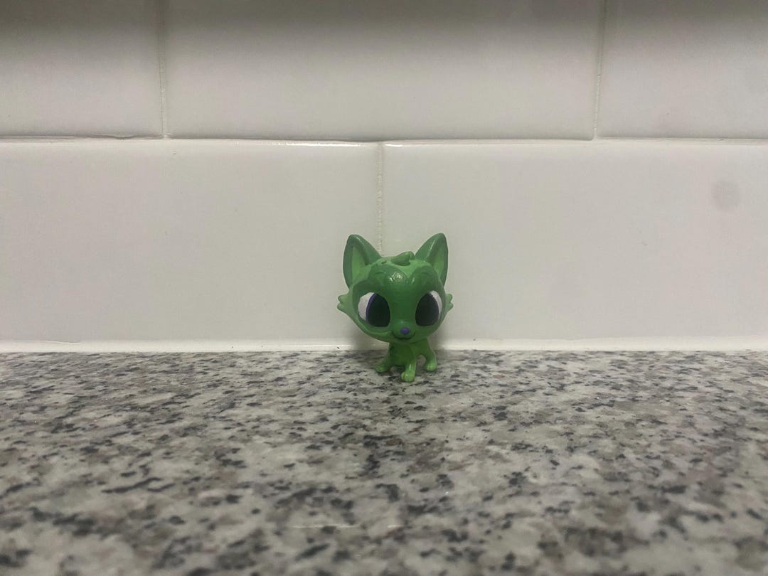 OOAK Littlest Pet Shop Shiny Sprigatito Custom - Etsy