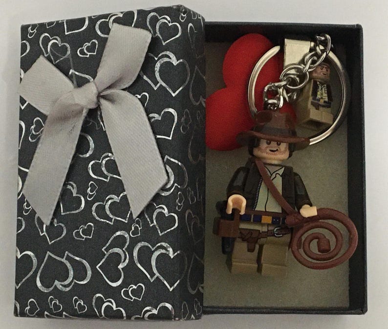 Indiana Jones Archaeologist Sean Father Keychain & Present Box - Custom ...