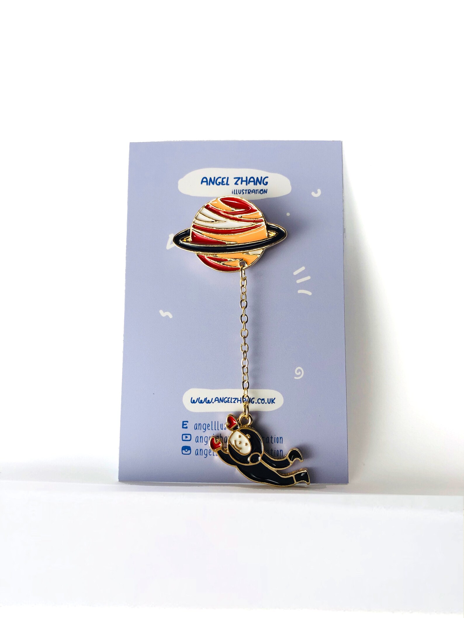 Kawaii Astronaut Enamel Pin – Gold Finish, Space Chain Pin - Etsy