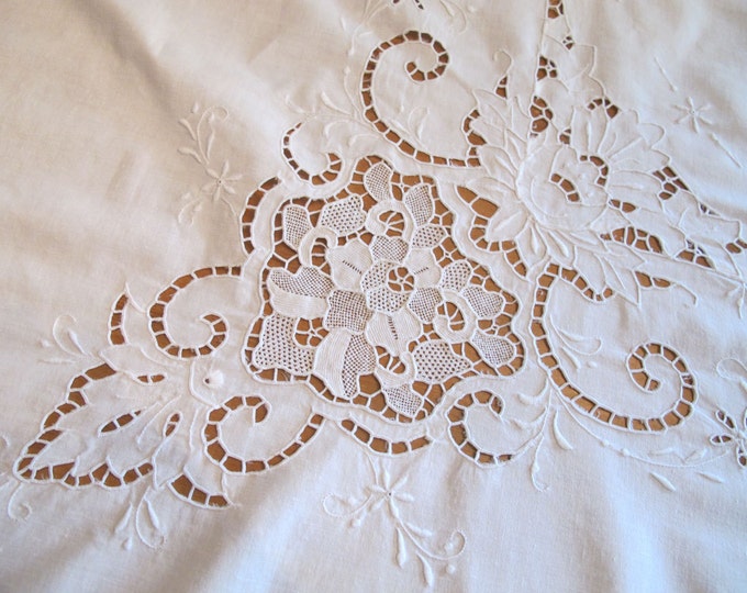 Madeira Tablecloth and Napkins Elaborate Hand Embroidery - Etsy