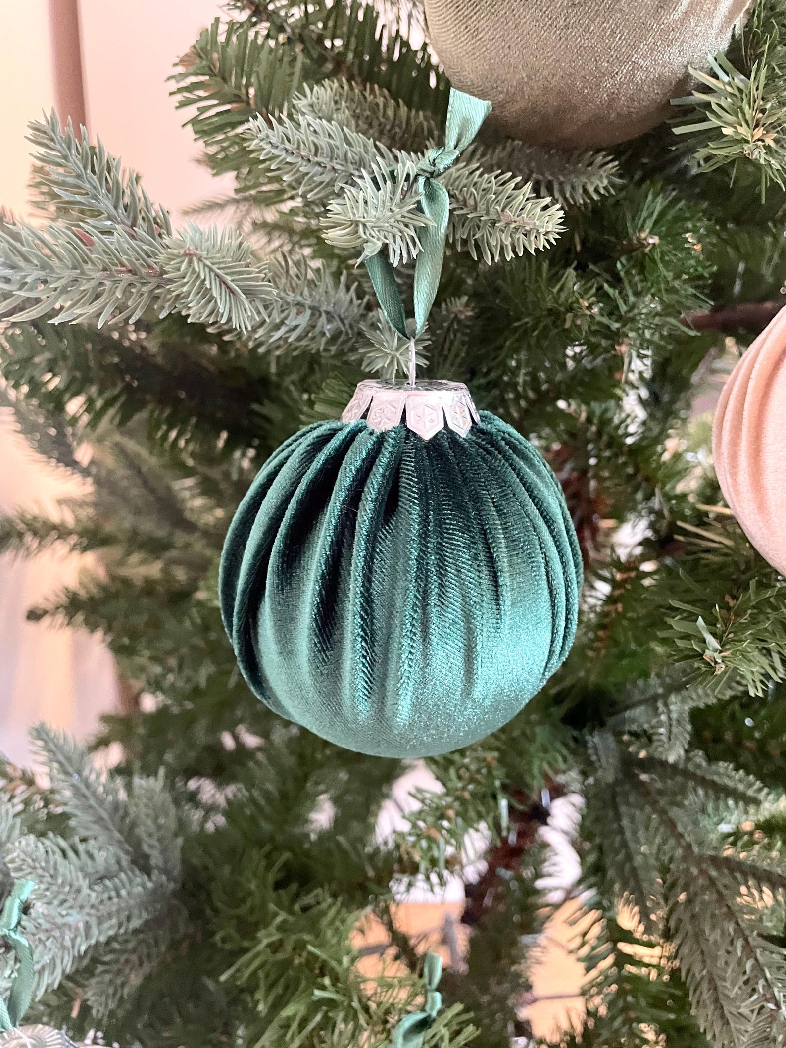 Velvet Christmas Tree Ornaments Balls Decorations Velour Baubles in ...
