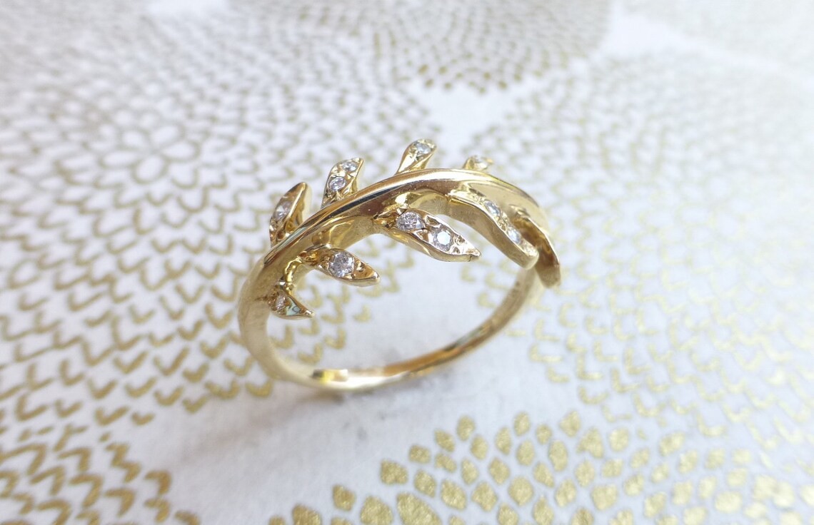 Laurel Leaf Engagement Ring. 14k Yellow Gold Wreath Ring. Diamond Leaf ...
