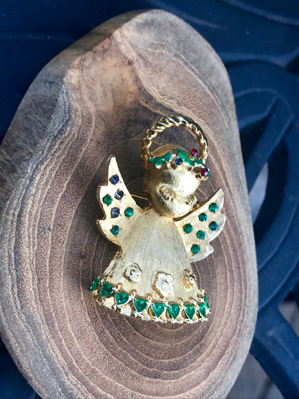 Vintage Angel Pin - Goldtone With Rhinestones - Just a Bit of a Fixer ...