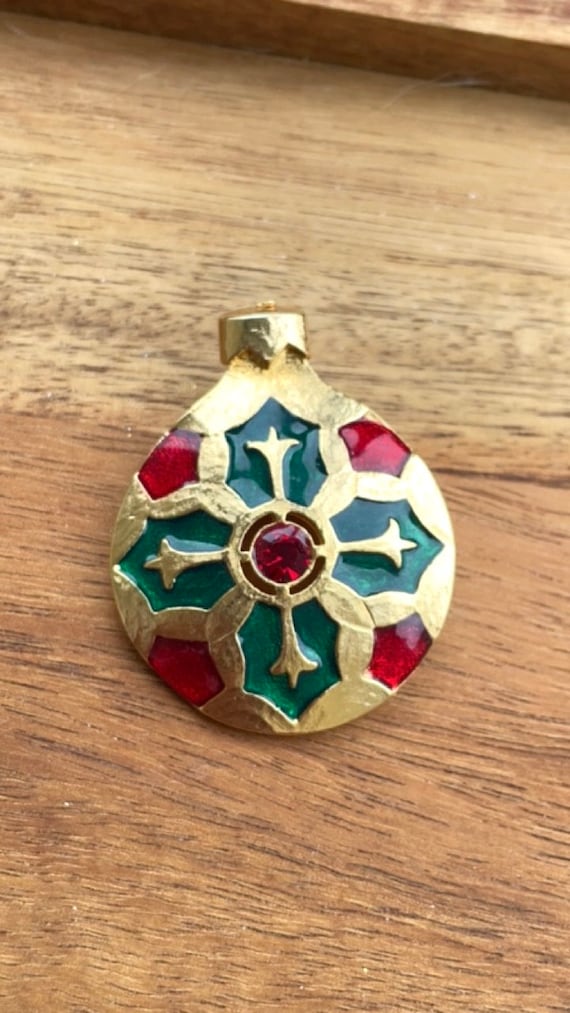 stunning vintage pin signed - Gem