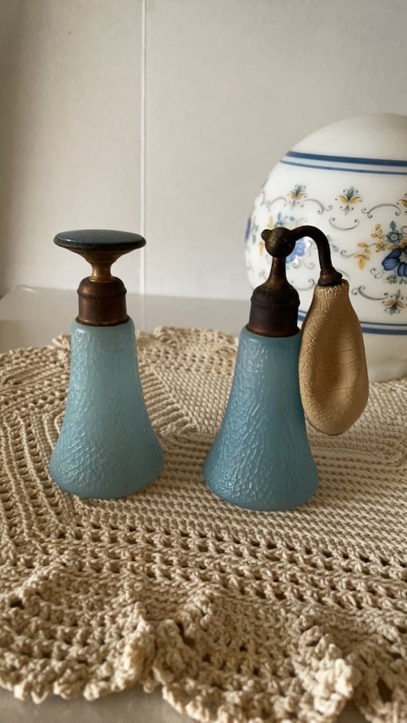 Antique blue perfume - Gem