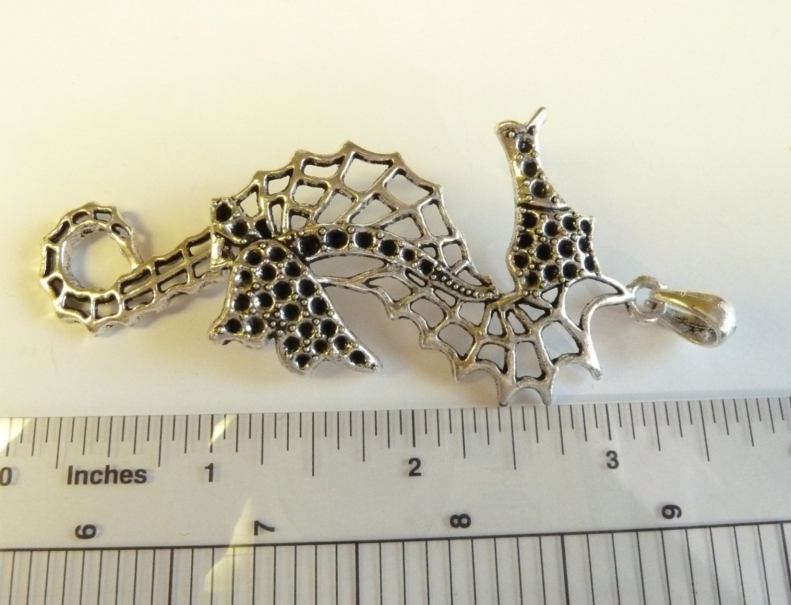 Large Silver Sea Horses Pendent - Etsy