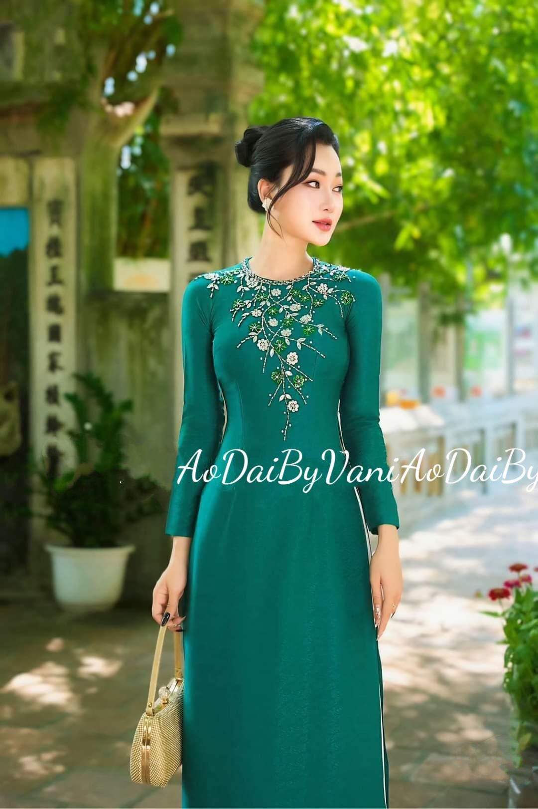 Ao Dai Lua Van Go Dinh Ket Green Color/ Ao Dai Design With Crystal/ao ...