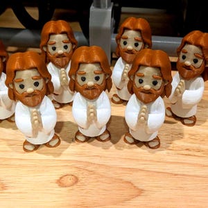 3d-printed Miniature Jesus Figurine – A Modern Symbol of Faith- Pocket ...
