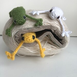 Crochet Acrobat Frogs - 3 Frogs - Etsy