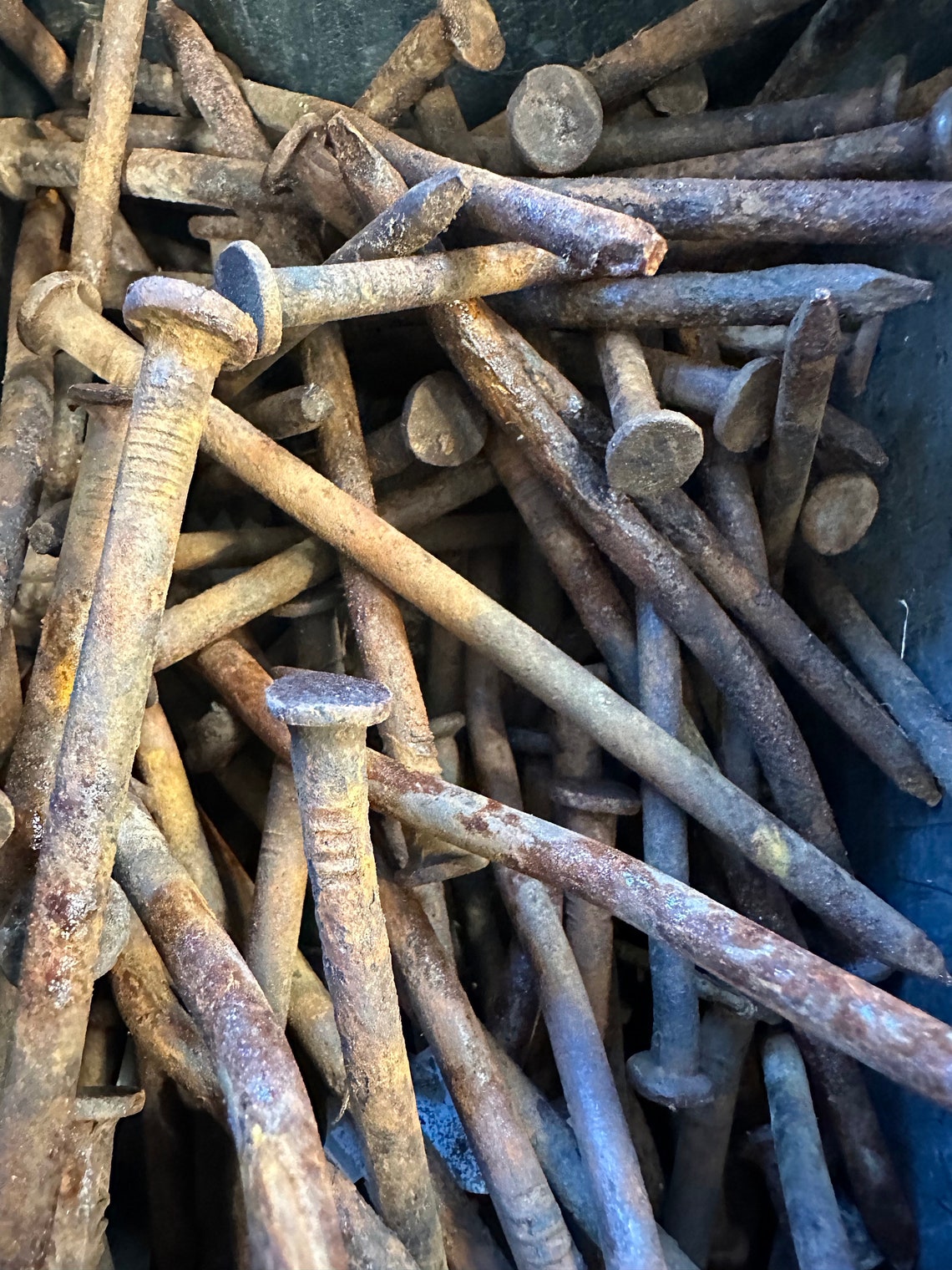Large, Rusty Bent Nails Various Sizes and Shapes, 8 Ounces, Craft ...