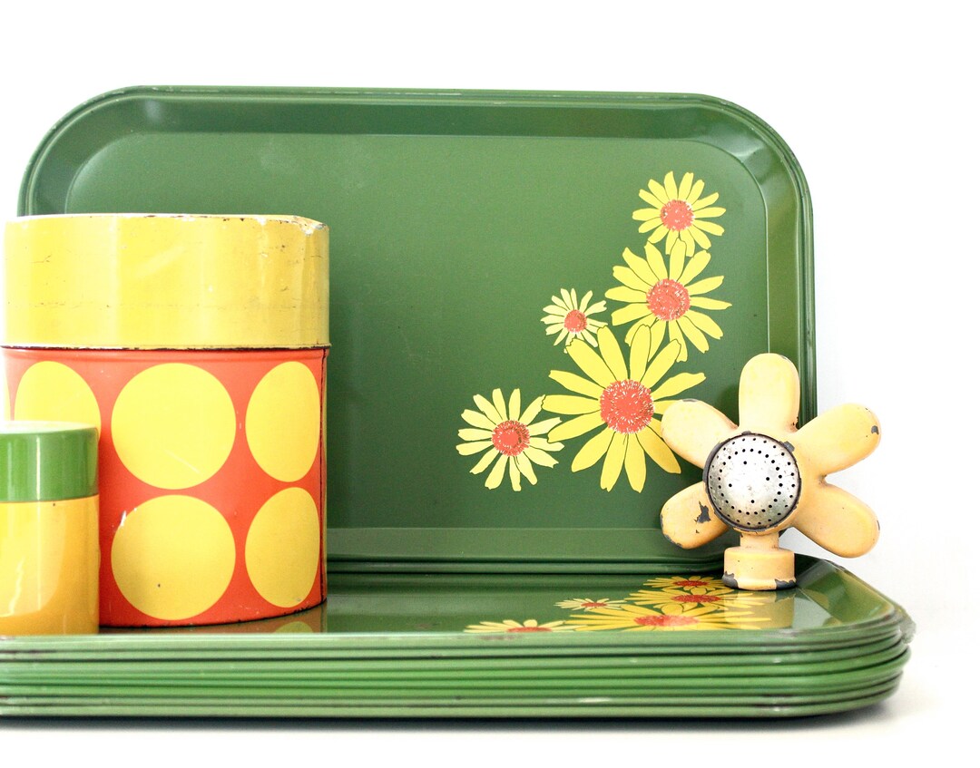 Vintage Metal Daisy TV Lap Tray Retro Vintage Groovy Floral Vintage ...