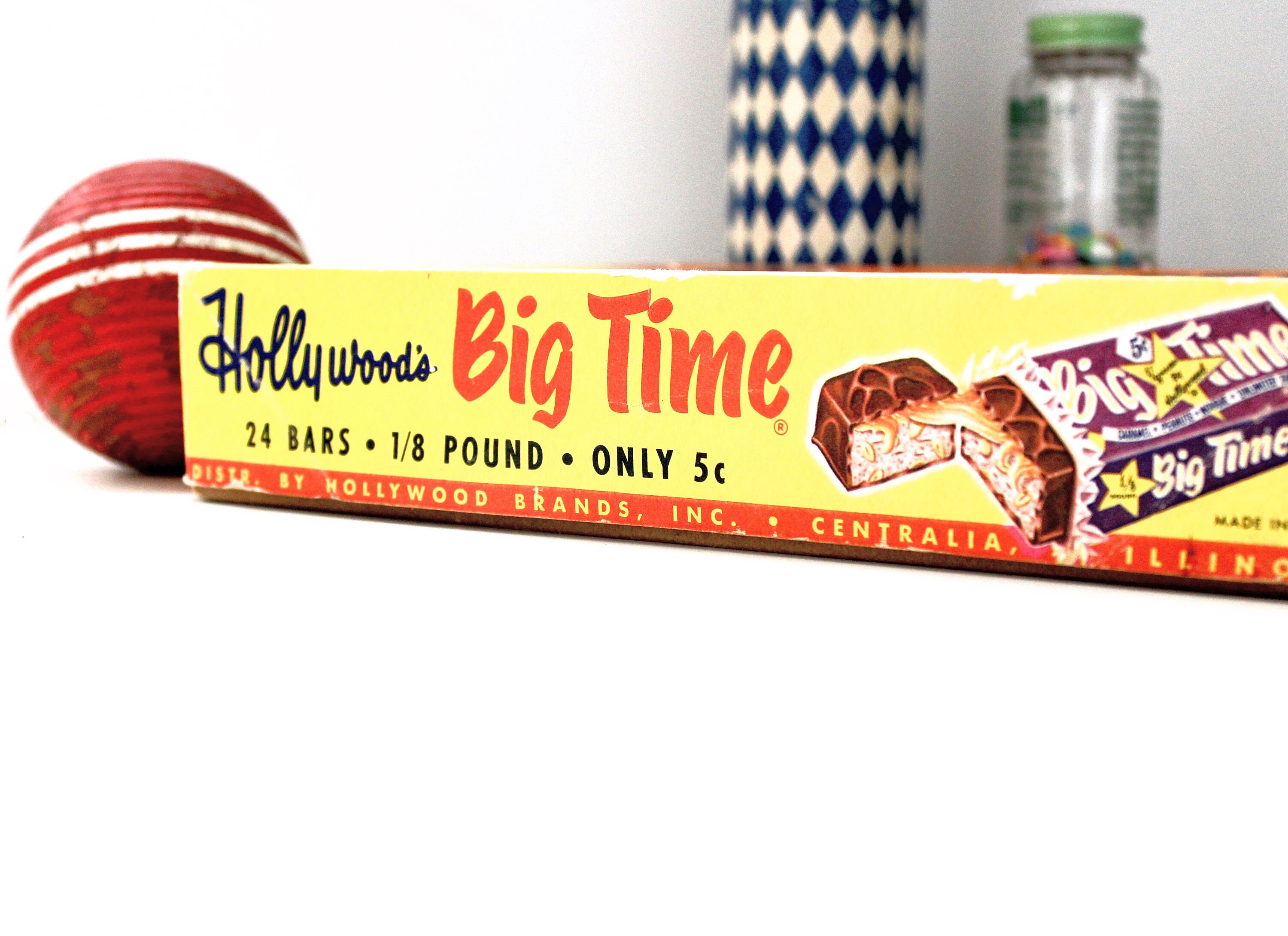 Vintage Candy Bar Counter Display Vintage Big Time Candy Bar Box ...