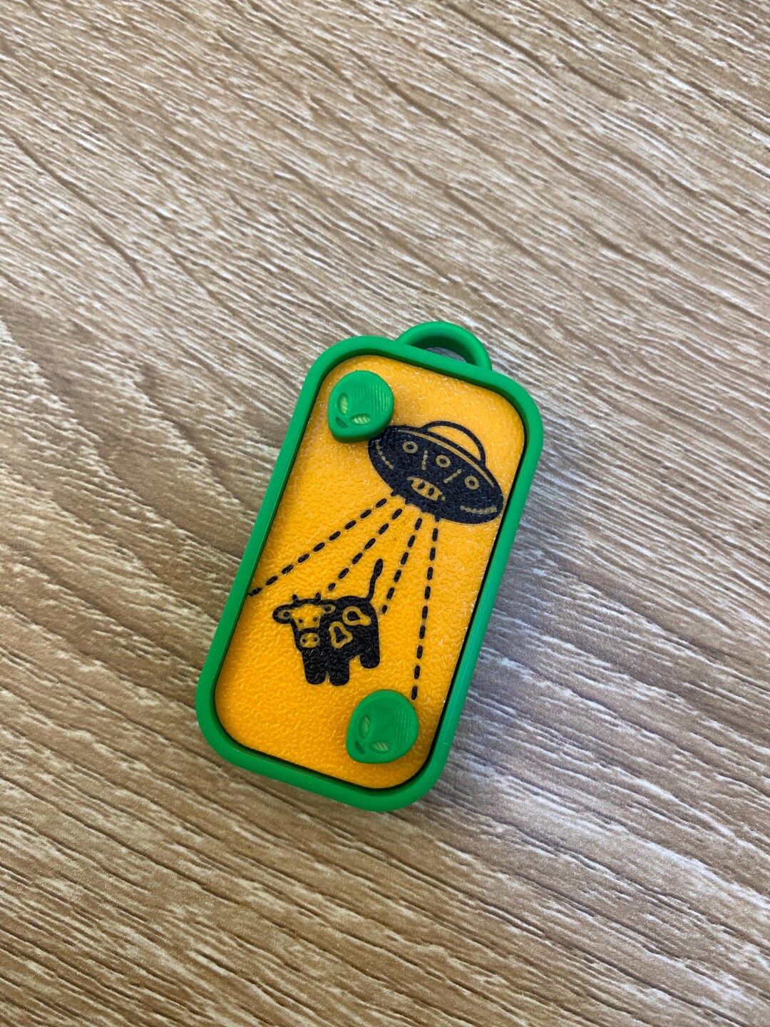 Moofo Magnetic Fidget Slider – UFO Cow Abduction Keychain Fidget Toy - Etsy