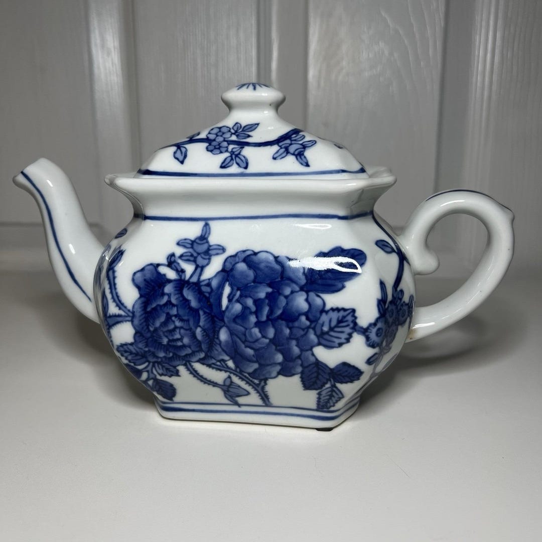 Vintage Teapot Blue & White Floral Design - Etsy