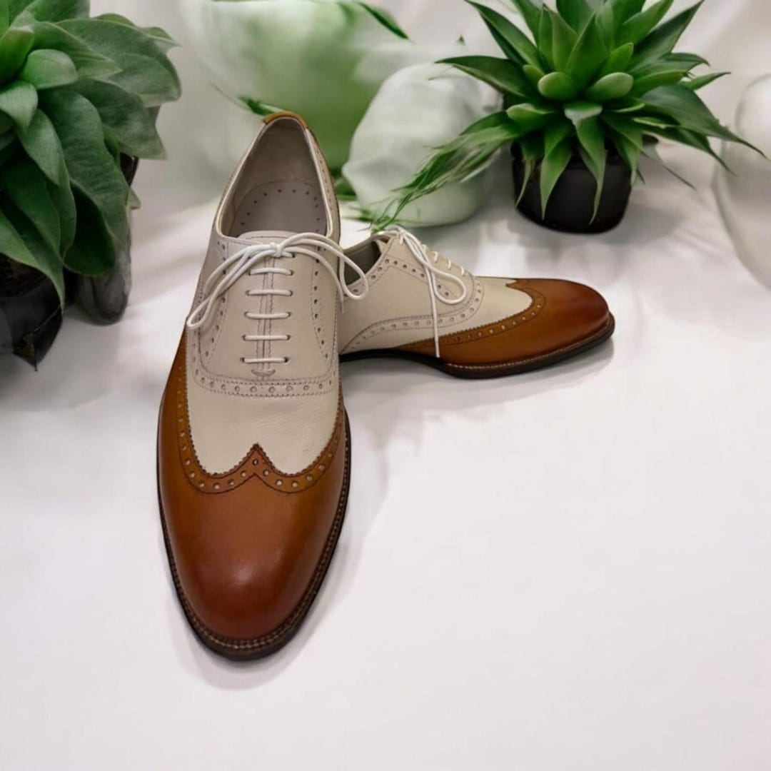 New Men's Fashion Hand Made Two Tone Beige Leather & Tan Leather Wing ...