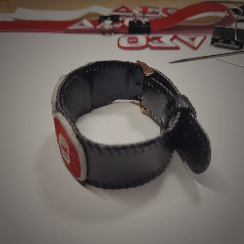 Delta Sigma Theta Wrist Band With Stainless Steel Buckle and Applique ...