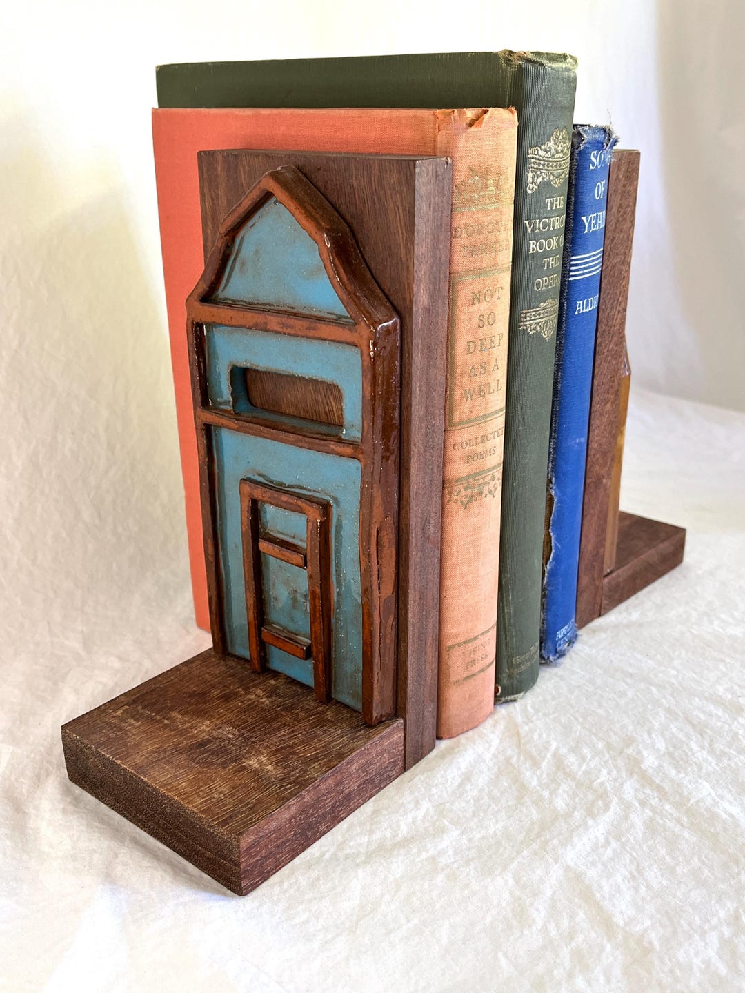 Vintage Ceramic House Bookends on Wood Charming Country Farmhouse ...