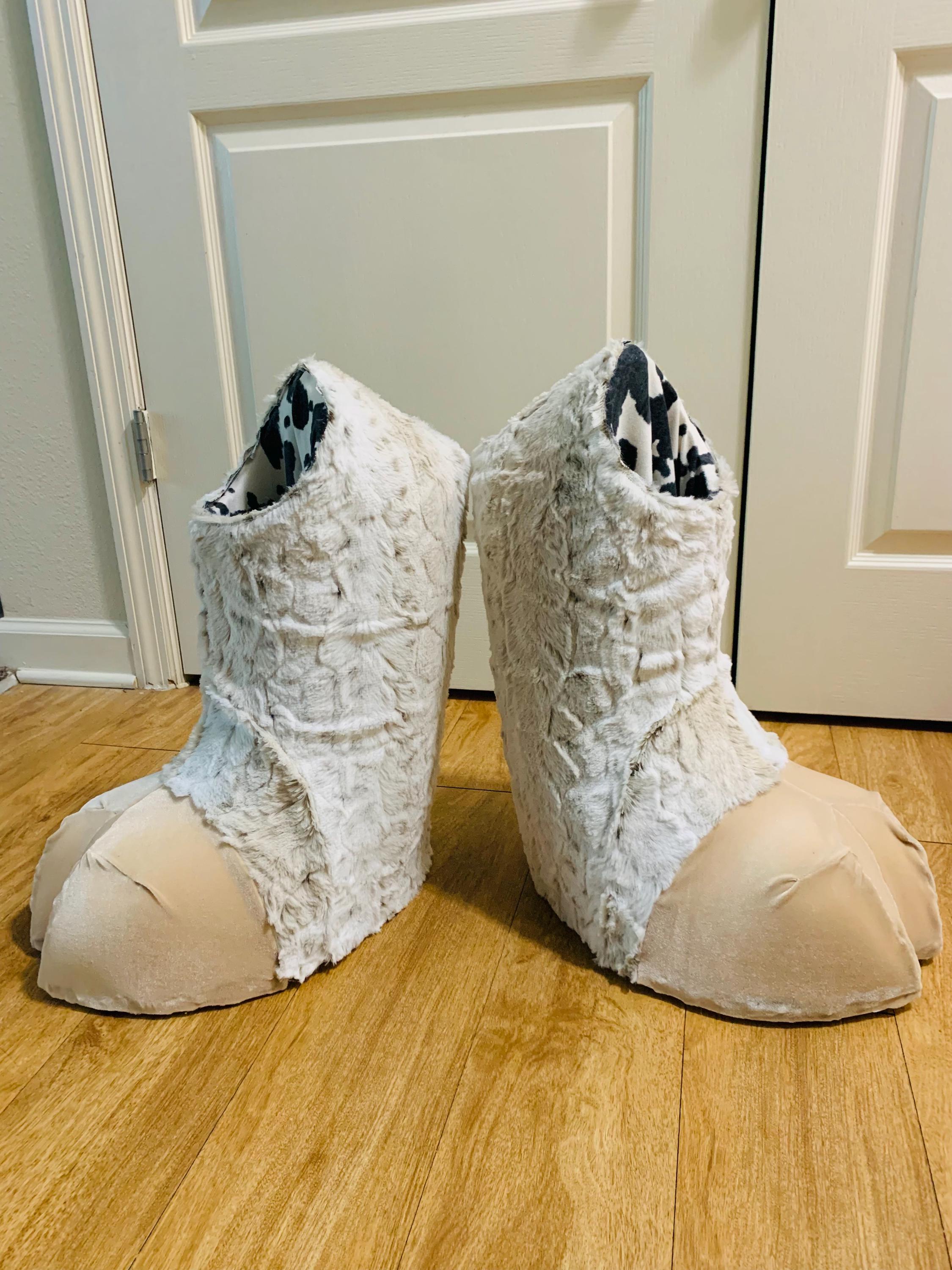 Fursuit Spotted Cow Outdoor Digi Feet Paws - Etsy