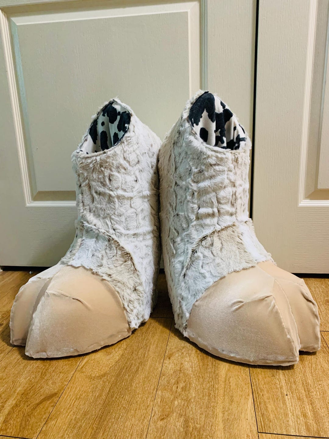 Fursuit Spotted Cow Outdoor Digi Feet Paws - Etsy