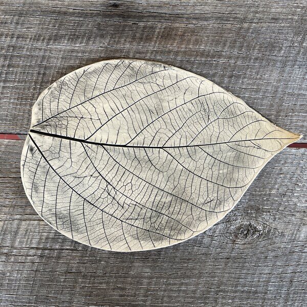 Leaf Pottery - Etsy