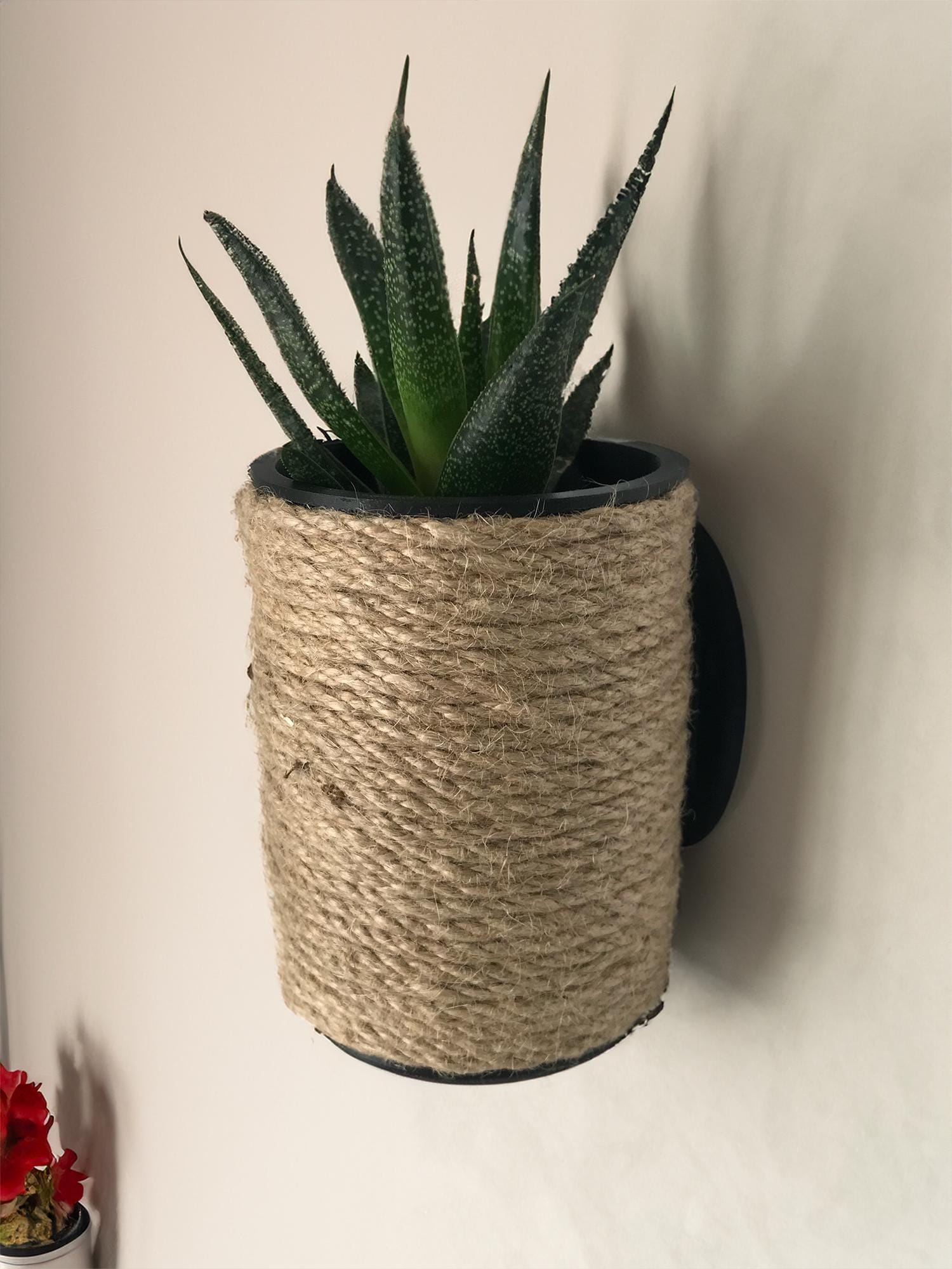 Straw Wall Planter ; Hopper Planter , Flower Pot , Pot : Home , Garden ...