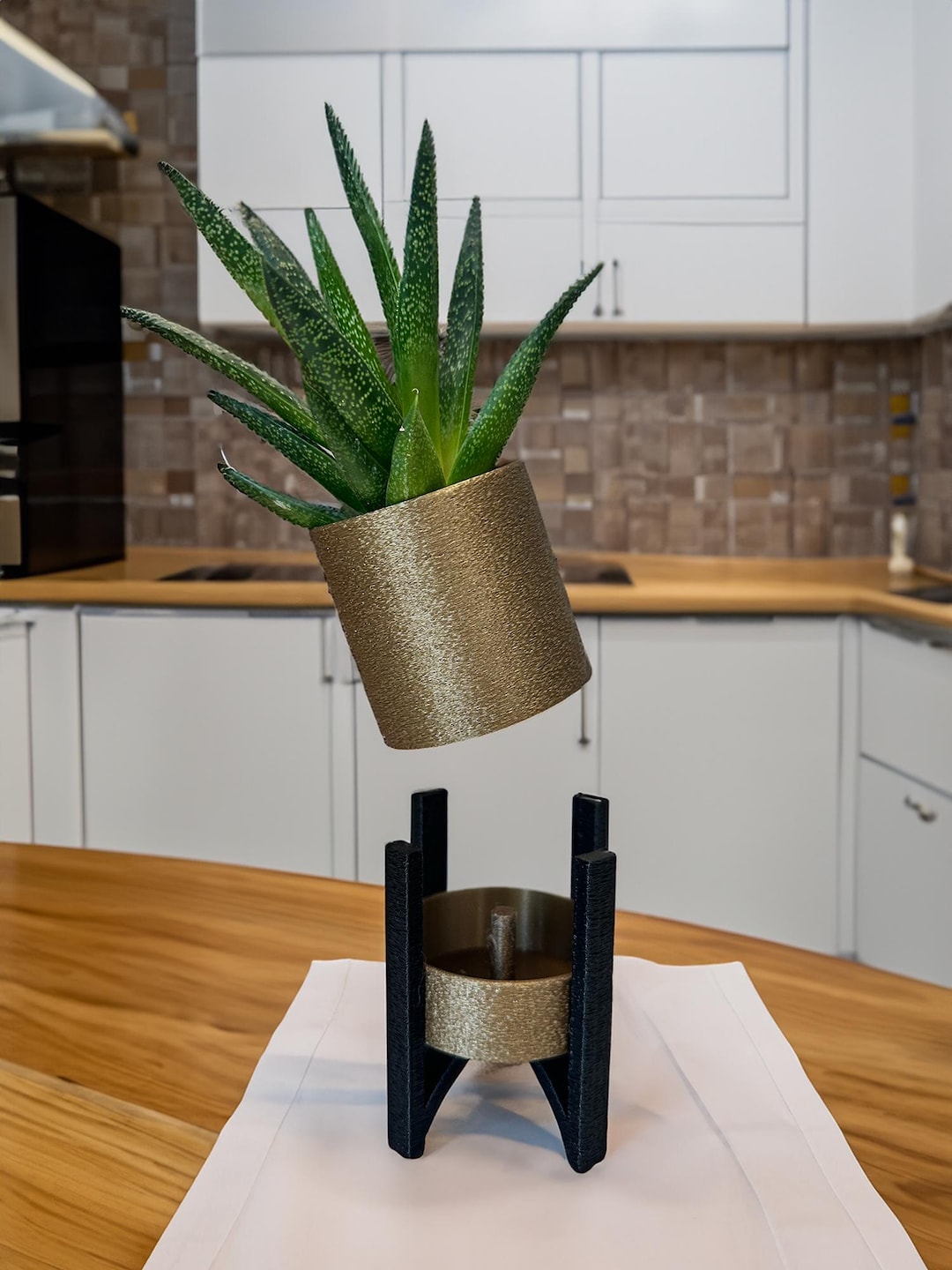 Mini Table Planter ; Hopper Planter , Flower Pot , Pot : Home , Garden ...