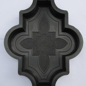 Clover - Plastic Mold for Concrete Paving Slabs and Garden Walkway or ...
