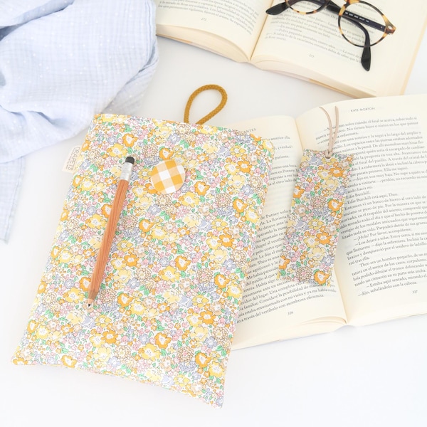Book Accessories - Etsy