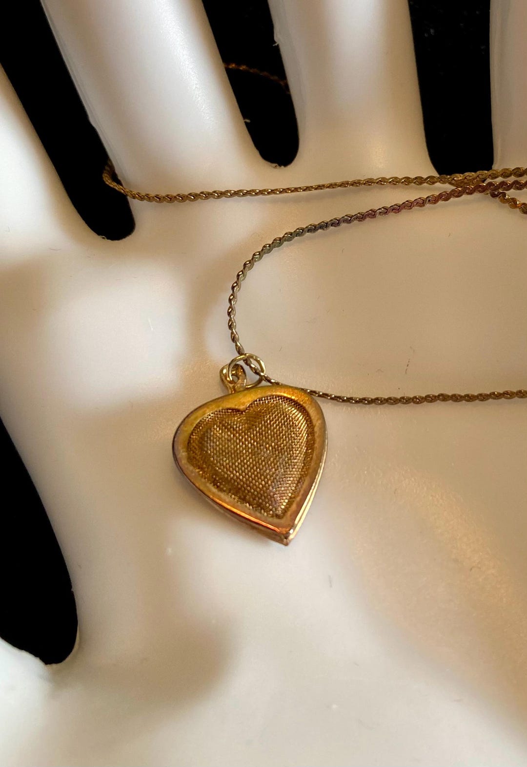 Vintage MESH HEART NECKLACE 1940's - Etsy