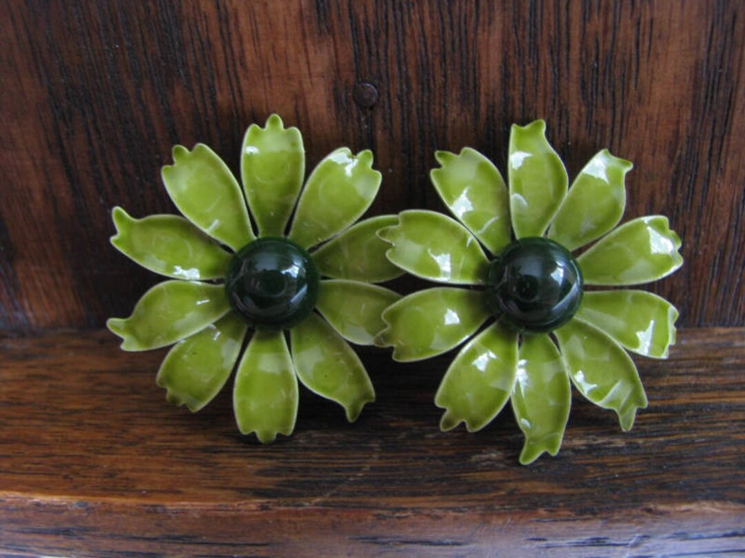 Vintage Green Metal Flower Clip on Clip Back Earrings - Etsy