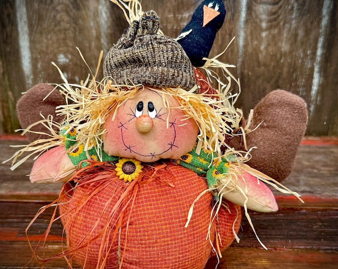 Just Hanging Out Scarecrow - Etsy