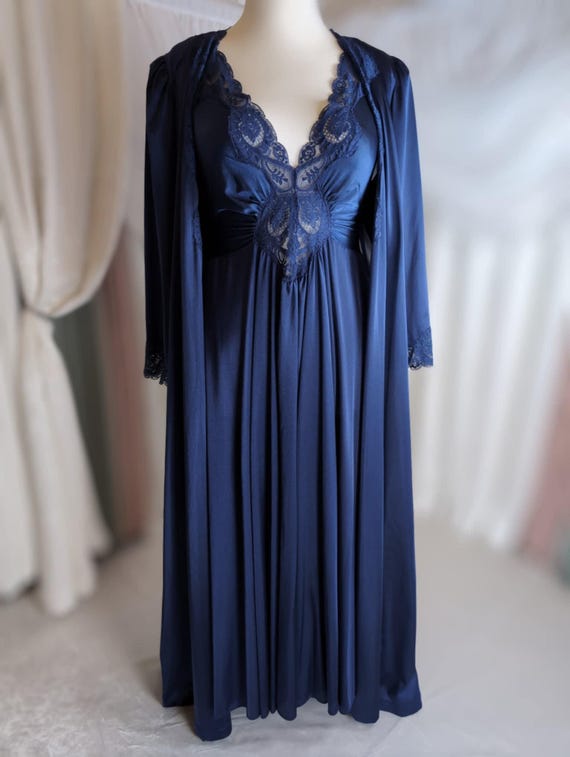 2XL Vintage Olga Nightgown Robe, Plus Size Peignoir S… - Gem
