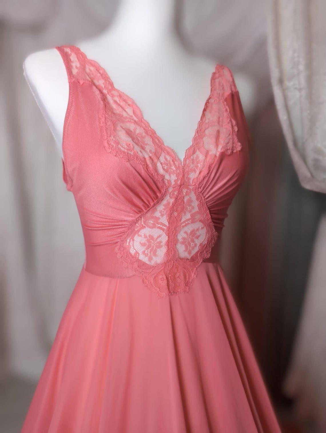 S Vintage Olga Nightgown Robe Set, in Bright Coral Pink - Etsy