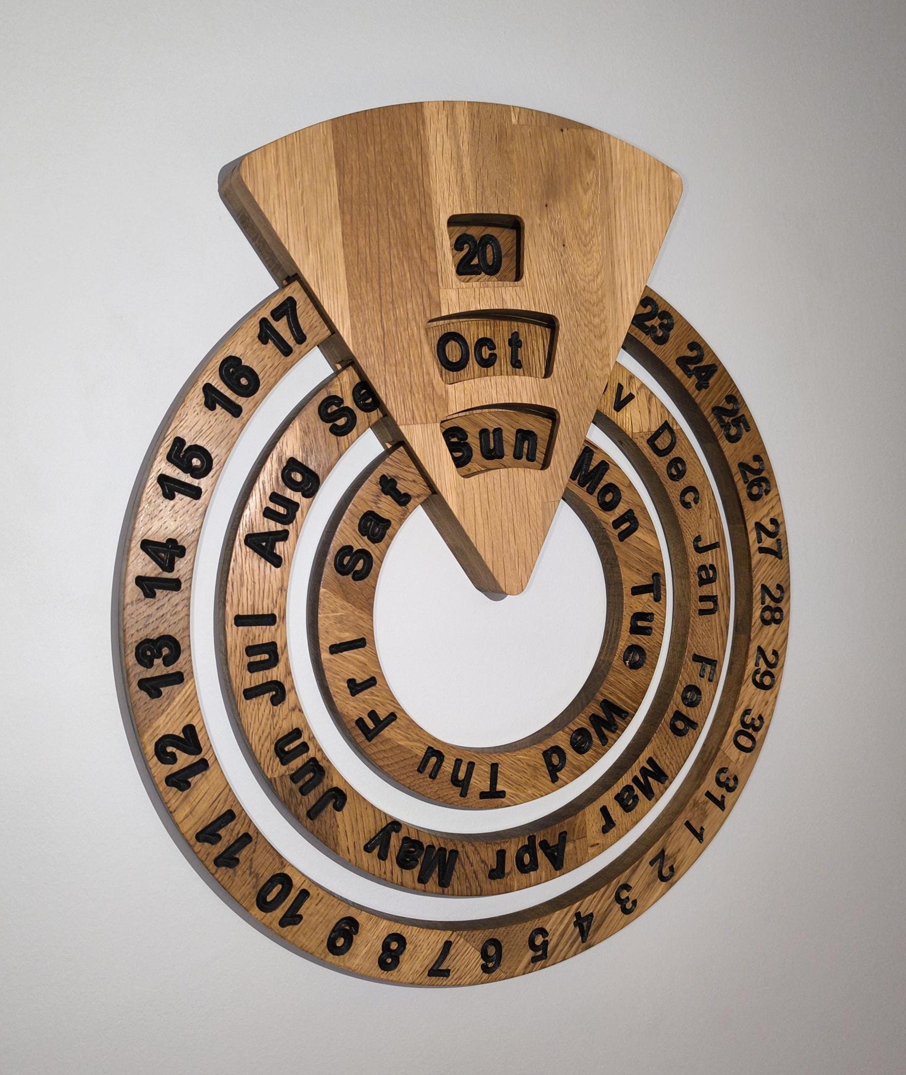 Oak Wood Perpetual Calendar: Wall Hanging Spin Design, Customizable - Etsy