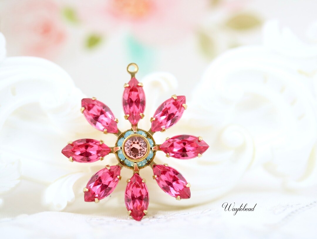 Rhinestone Daisy Flower Pendant Charm Vintage Austrian Set Stones Raw ...