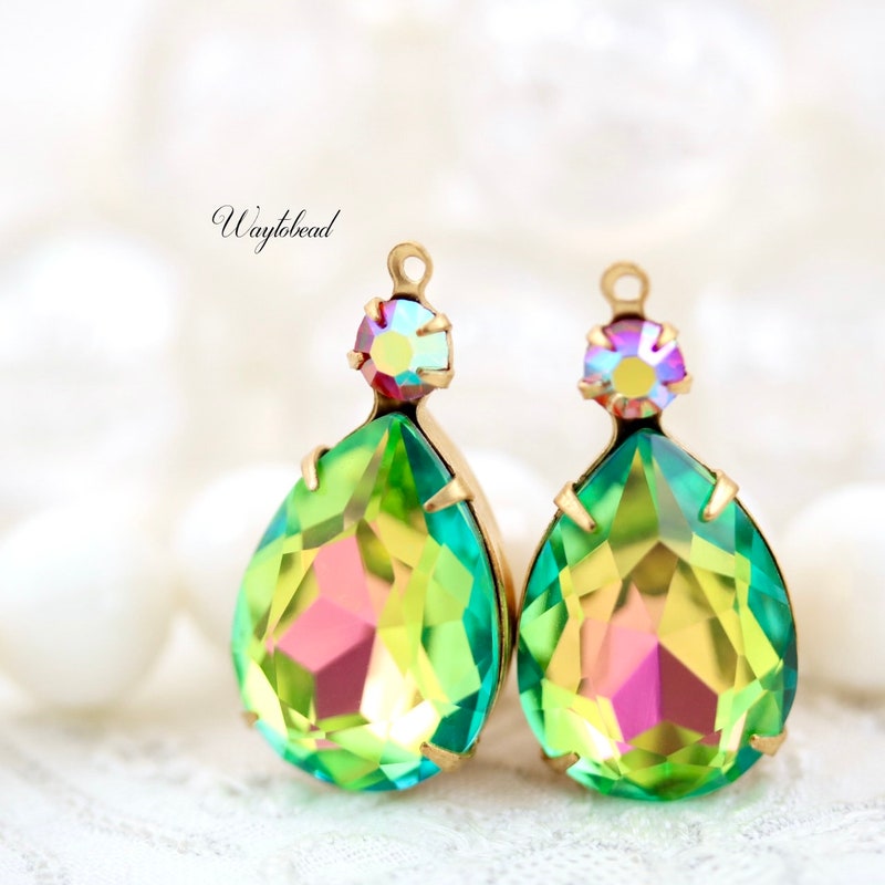 Hyacinth Stone Pendant - Etsy