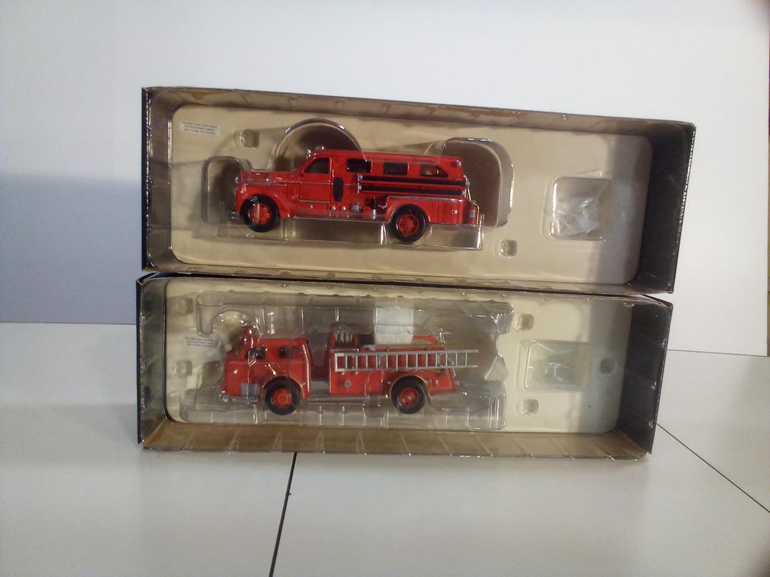 Vintage Corgi "heroes Under Fire" Fire Trucks. Seagrave Sedan Pumper ...
