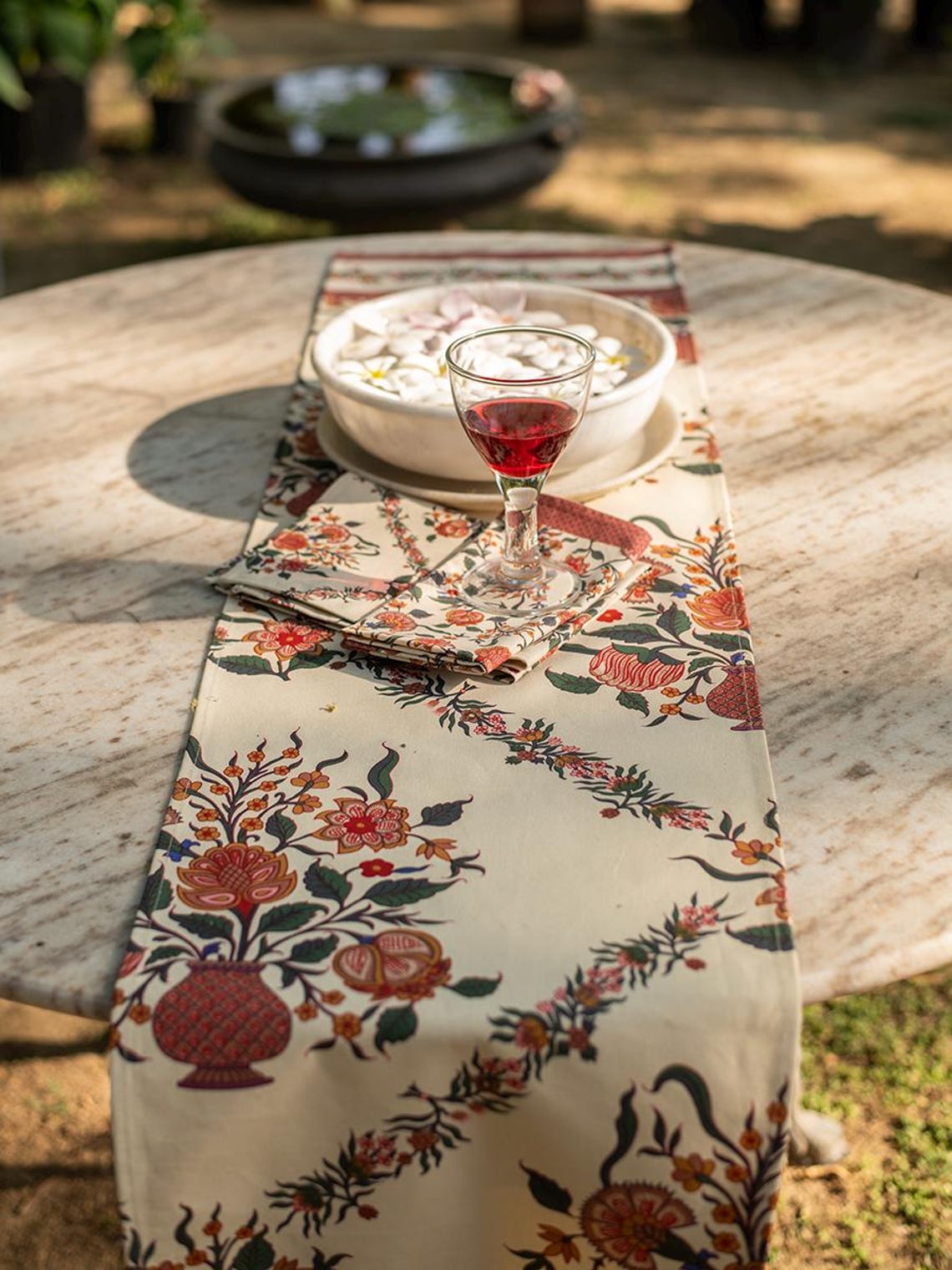 Gamla Ivory Table Linen With Floral Print – White & Maroon Design, 100% ...