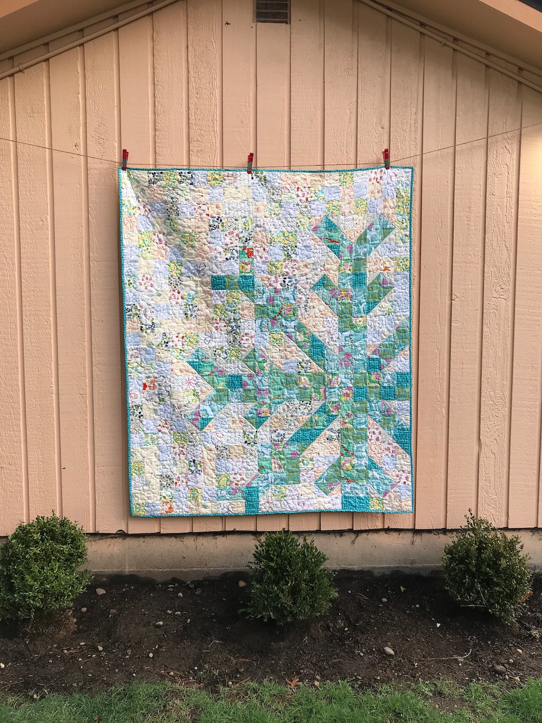 White and Blue Snowflake Quilt - Etsy