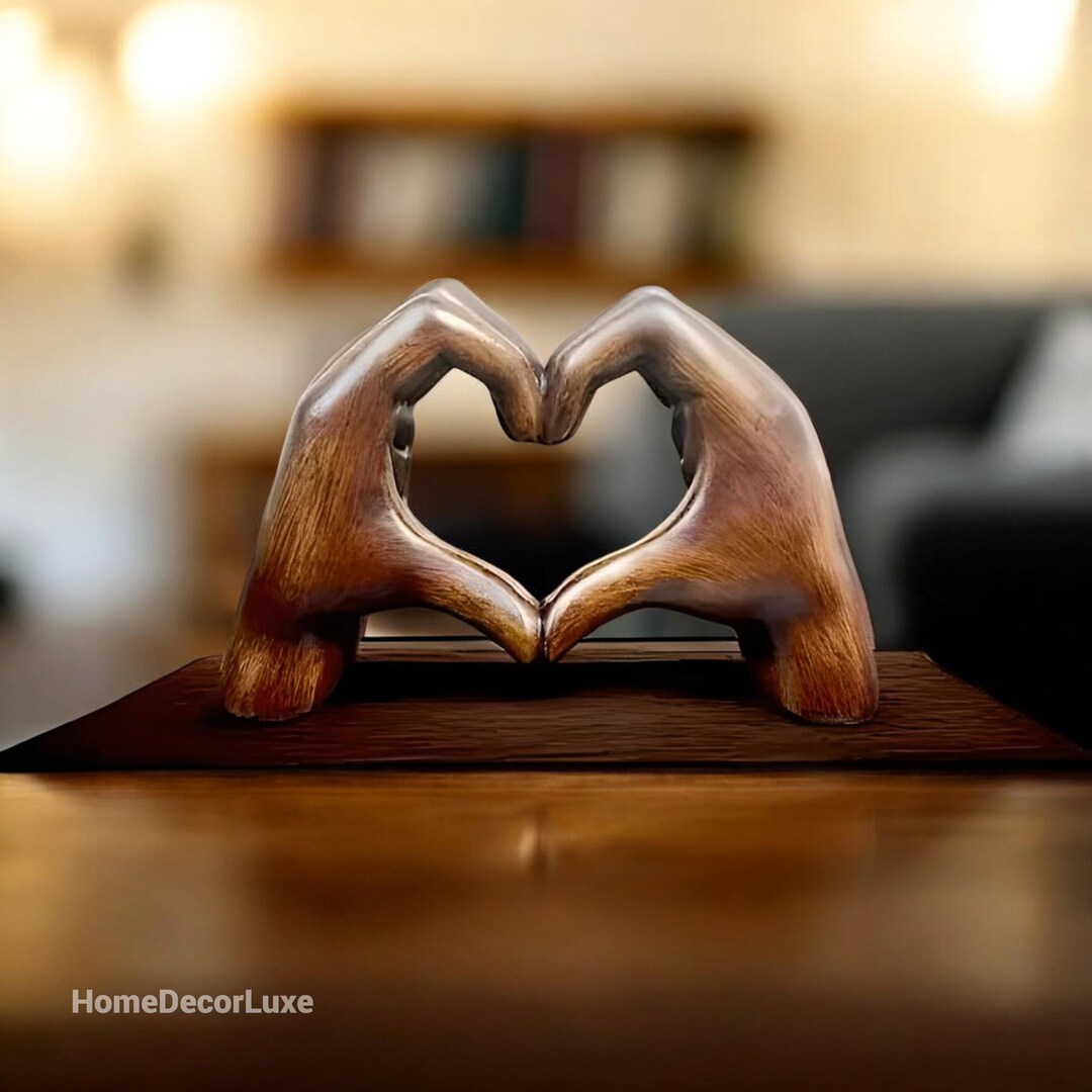 Heart Hand Statue Love Heart Sculpture Romantic Decor Wooden Figurine ...